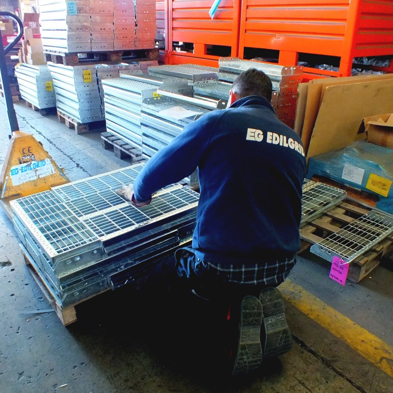 Gradini in grigliato zincati 25x76 da 600-700-800-900-1000